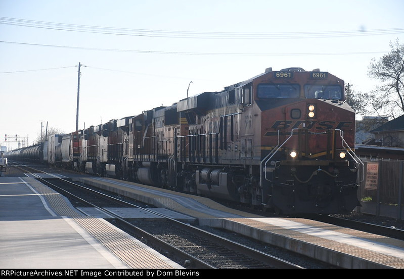 BNSF 6961